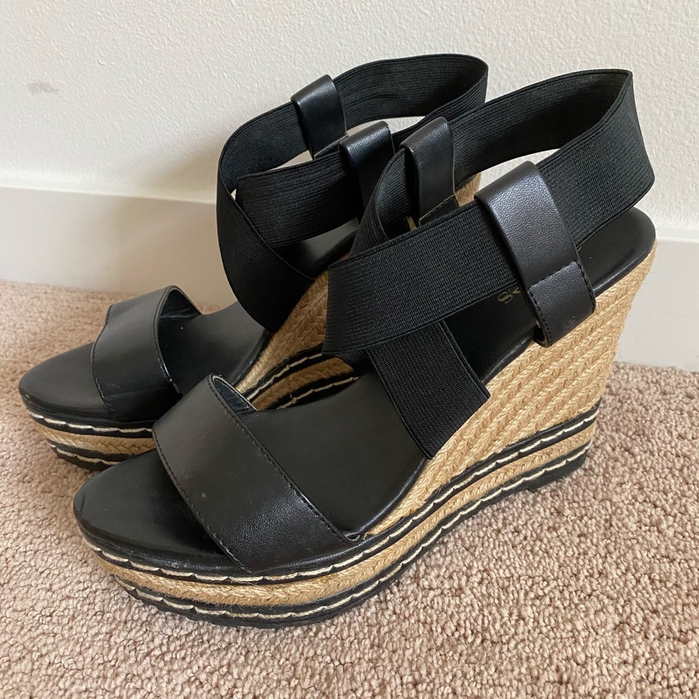 Chales By Charles David Black Wedges - Gem